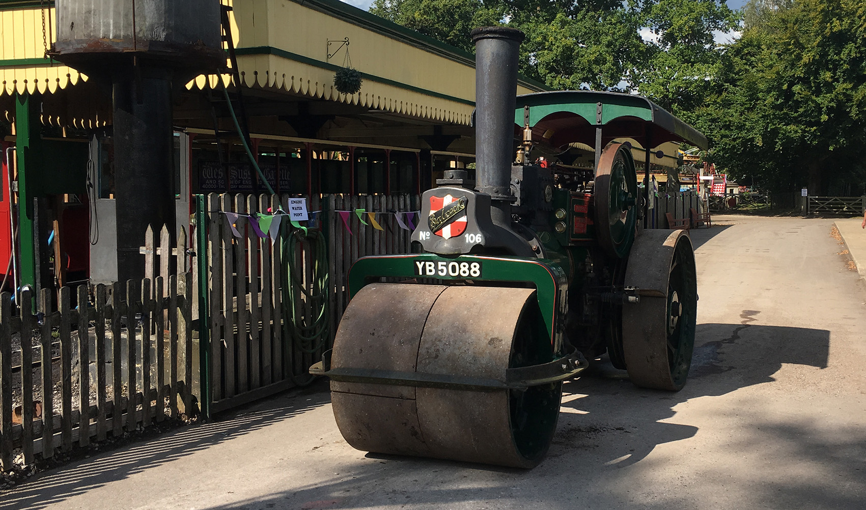 Road Steam - Hollycombe Steam in the Country