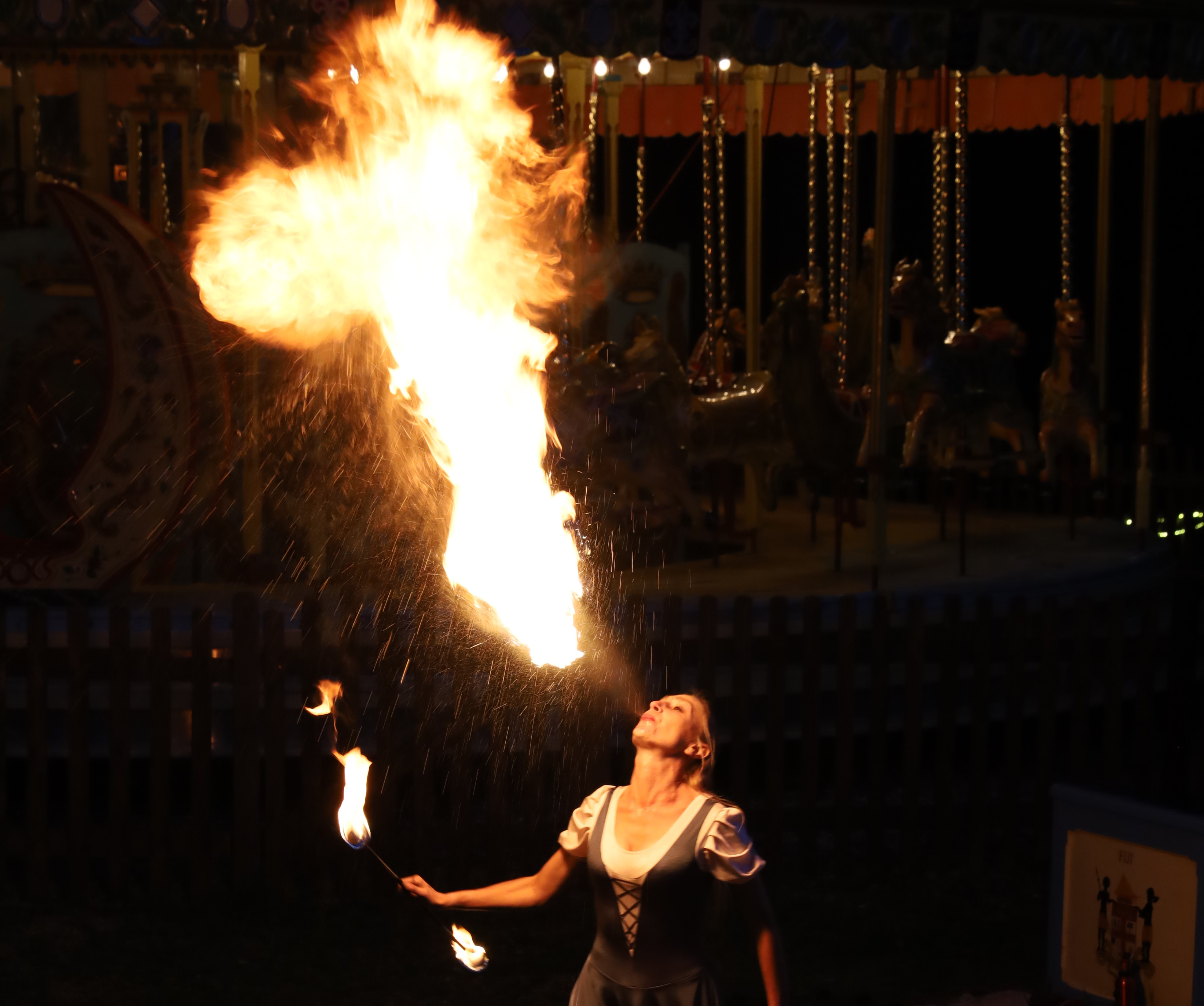 GLOW NIGHT - THE GREATEST SHOW - Hollycombe Steam in the Country