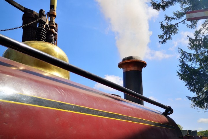Attractions - Hollycombe Steam in the Country
